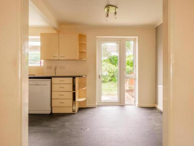 3 bedroom semi detached house for sale in Foxholes Road, Chelmsford, CM2