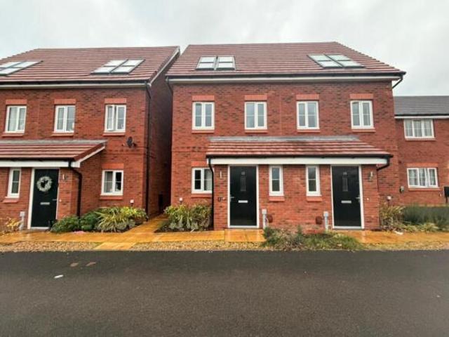 3 bedroom semi detached house for sale in Flora Road, Coventry, CV2