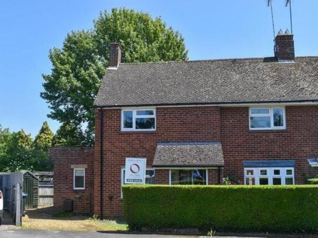 3 Bedroom Semi detached House For Sale In Flore