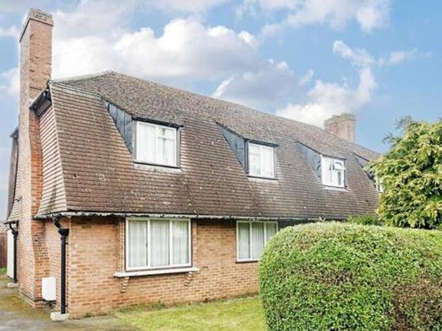 3 Bedroom Semi detached House For Sale In Flitwick