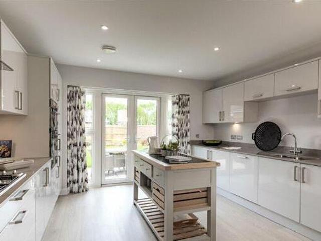 3 Bedroom Semi detached House For Sale In Fullers Road, Rowledge