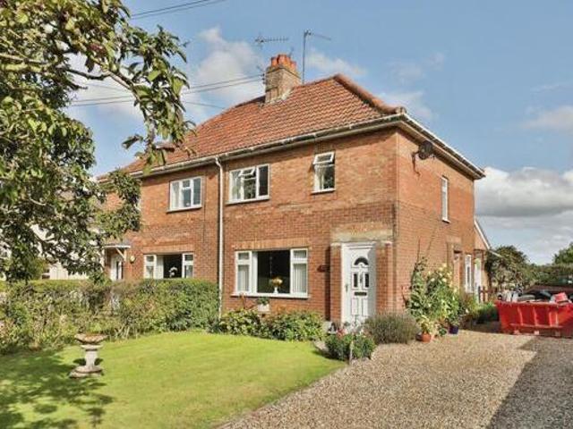 3 Bedroom Semi detached House For Sale In Fulmodestone