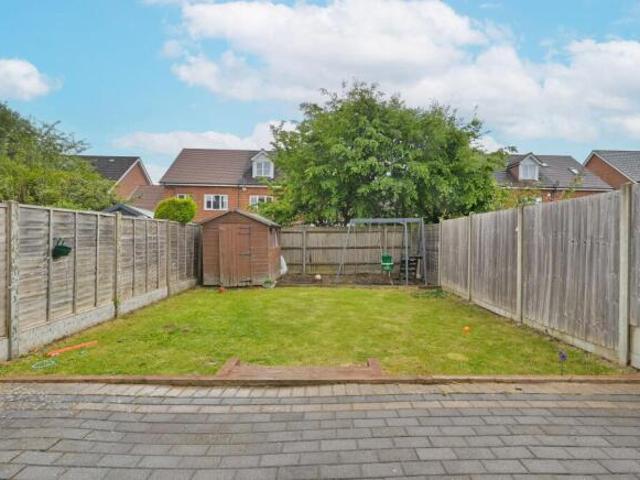 3 bedroom semi detached house for sale in Gammons Lane, Watford, WD24