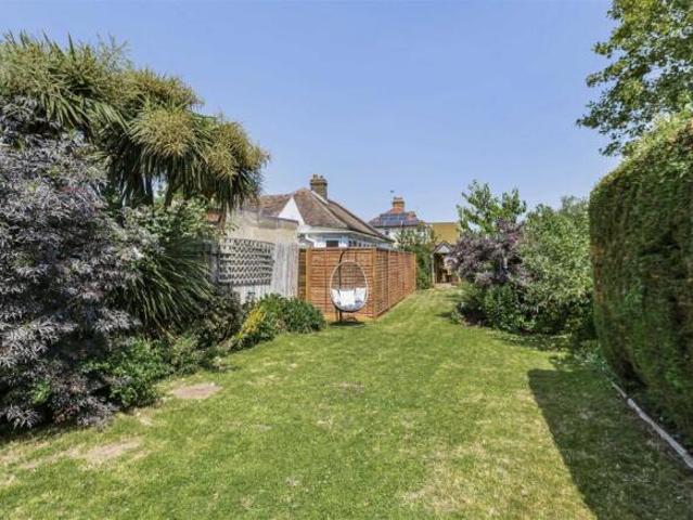3 bedroom semi detached house for sale in Gander Green Lane, Cheam, Sutton, SM3