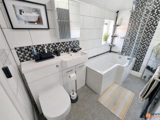 3 bedroom semi detached house for sale in Garton End Road, Peterborough, PE1