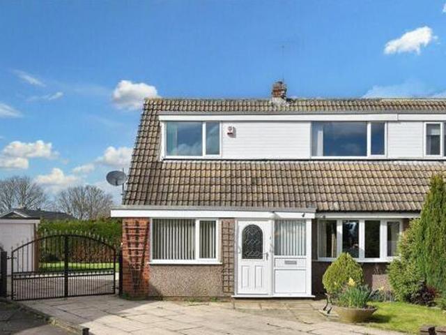3 Bedroom Semi detached House For Sale In Garforth, Leeds
