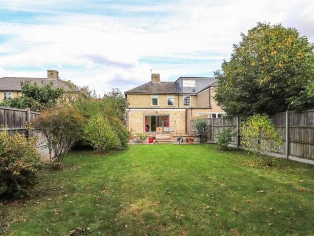3 bedroom semi detached house for sale in Garlic Row, Cambridge, CB5