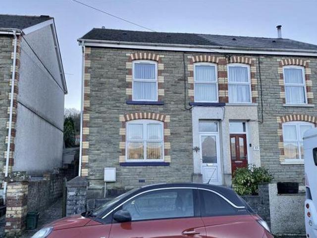 3 Bedroom Semi detached House For Sale In Garnant