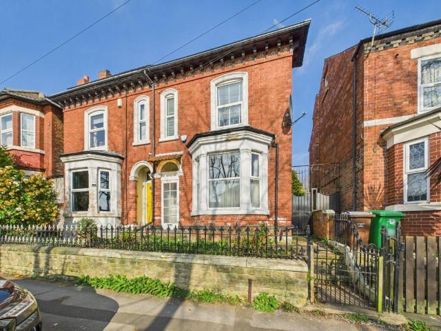 3 bedroom semi detached house for sale in Gawthorne Street, Nottingham, NG7