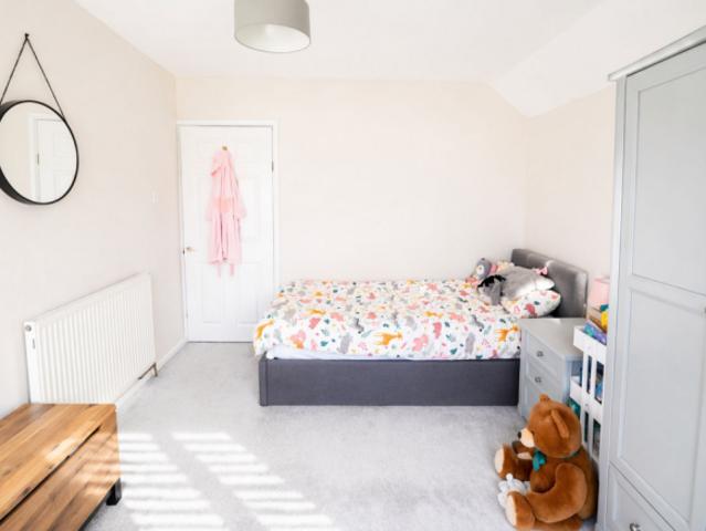 3 bedroom semi detached house for sale in Gaydon Road, Solihull, B92