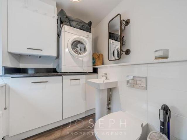 3 bedroom semi detached house for sale in George Elliston Road, Ipswich, IP3