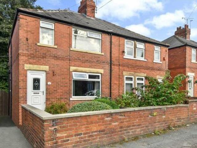 3 Bedroom Semi detached House For Sale In Gildersome, Morley