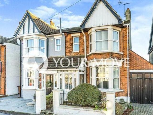 3 Bedroom Semi detached House For Sale In Gillingham, Kent