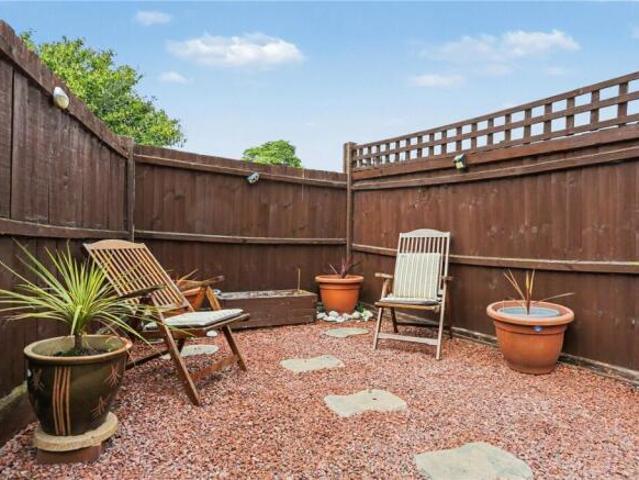 3 bedroom semi detached house for sale in Gipsy Close, Norwich, Norfolk, NR5