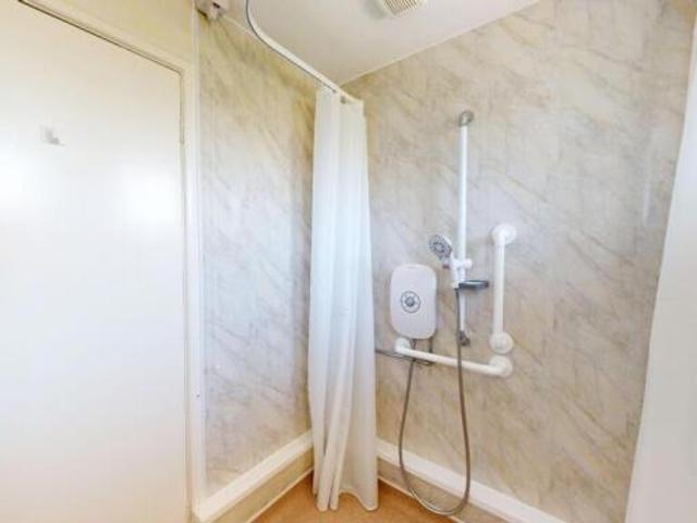 3 bedroom semi detached house for sale in Goodison Boulevard, Bessacarr, Doncaster, DN4
