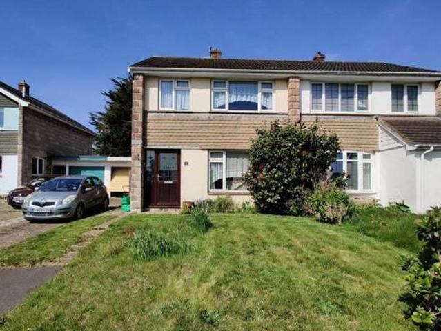 3 Bedroom Semi detached House For Sale In Godshill