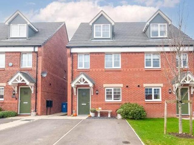 3 Bedroom Semi detached House For Sale In Golborne, Warrington