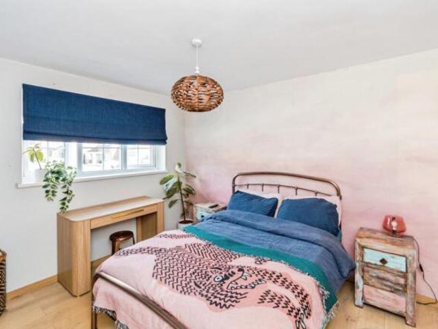 3 bedroom semi detached house for sale in Goldcrest Gardens, Southampton, Hampshire, SO16