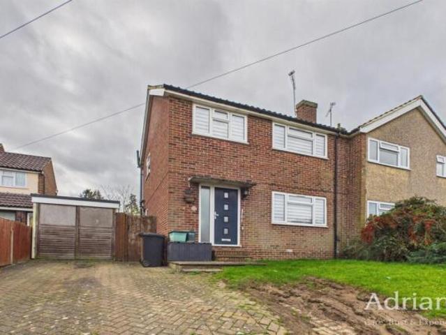 3 bedroom semi detached house for sale in Gordon Road, CM2