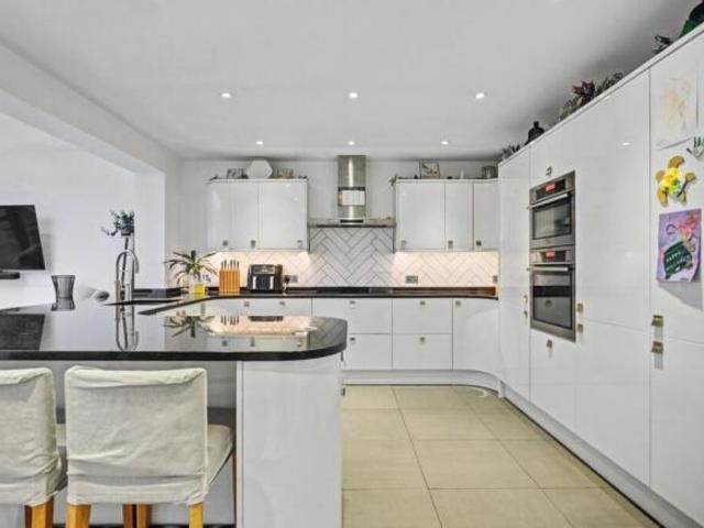 3 bedroom semi detached house for sale in Gloucester Avenue, Moulsham Lodge, Chelmsford, CM2