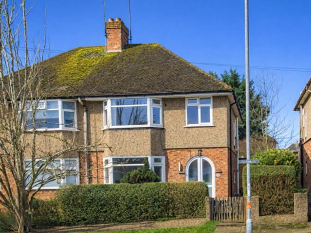 3 bedroom semi detached house for sale in Gloucester Avenue, Northampton, NN4