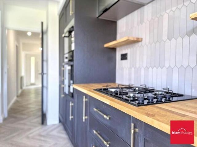 3 bedroom semi detached house for sale in Glen Avenue, Worsley, M28