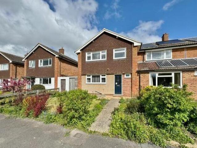 3 Bedroom Semi detached House For Sale In Grove