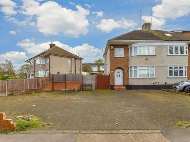 3 Bedroom Semi detached House For Sale In Gravesend