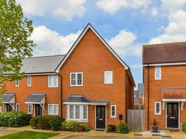 3 Bedroom Semi detached House For Sale In Gravesend
