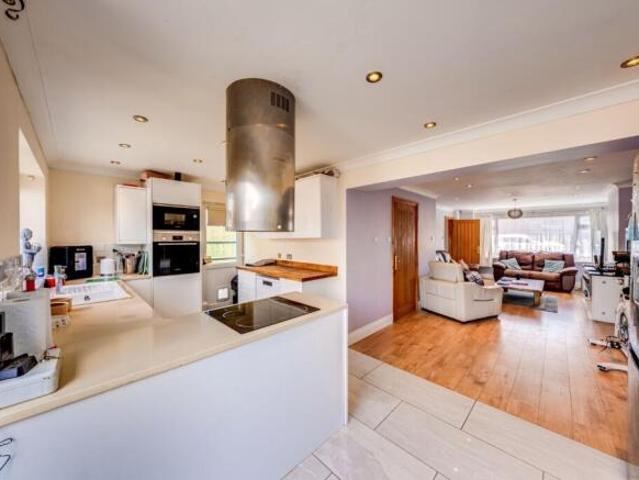 3 bedroom semi detached house for sale in Gravesend, Kent, DA12