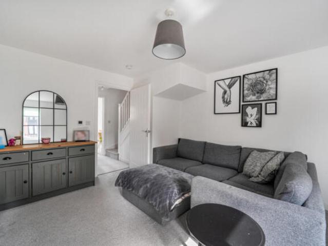 3 bedroom semi detached house for sale in Grayling Avenue, Swindon, SN3