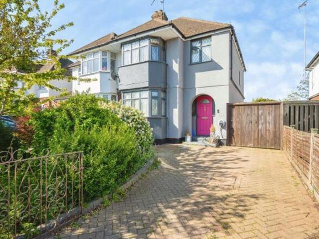 3 bedroom semi detached house for sale in Granby Road, Luton, LU4