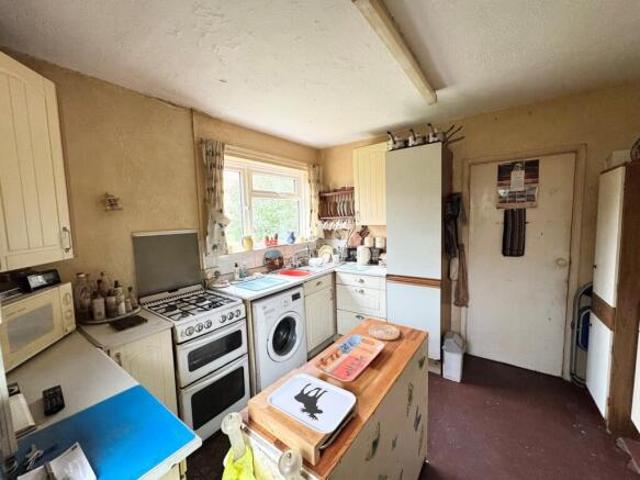 3 bedroom semi detached house for sale in Grange Close, Guildford, GU2