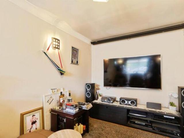 3 bedroom semi detached house for sale in Grange Park Road, Leeds, LS8