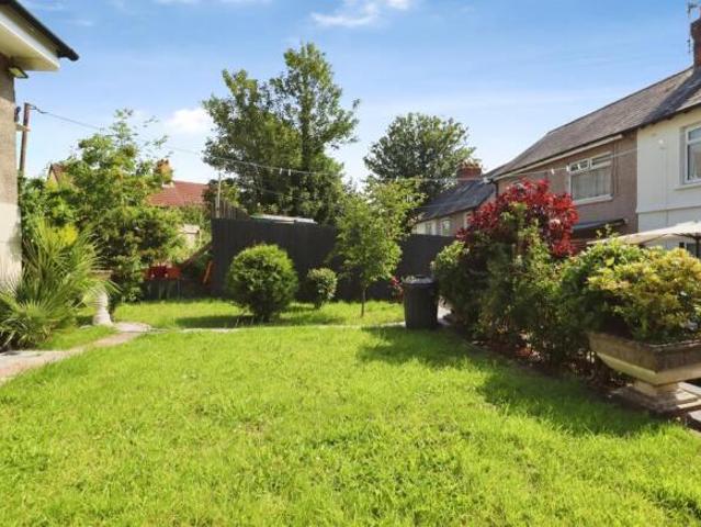 3 bedroom semi detached house for sale in Grand Avenue, Cardiff, CF5