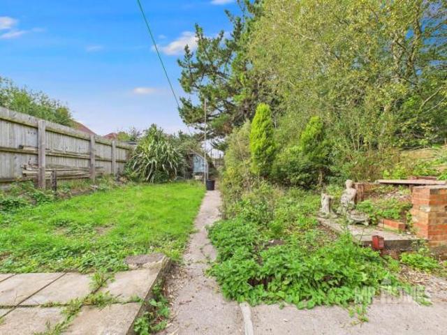 3 bedroom semi detached house for sale in Grand Avenue, Ely, Cardiff, CF5