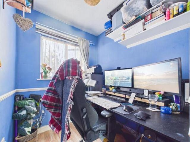 3 bedroom semi detached house for sale in Grasmere Avenue, Tilehurst, RG30