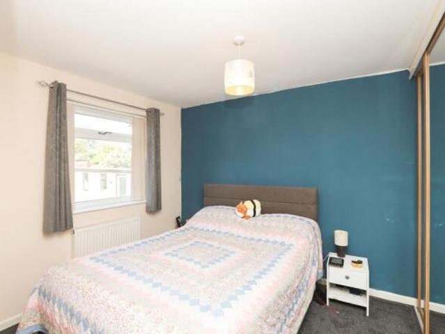 3 bedroom semi detached house for sale in Grassmoor Close, Sheffield, S12