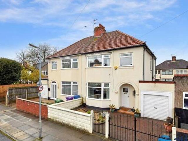 3 Bedroom Semi detached House For Sale In Grassendale