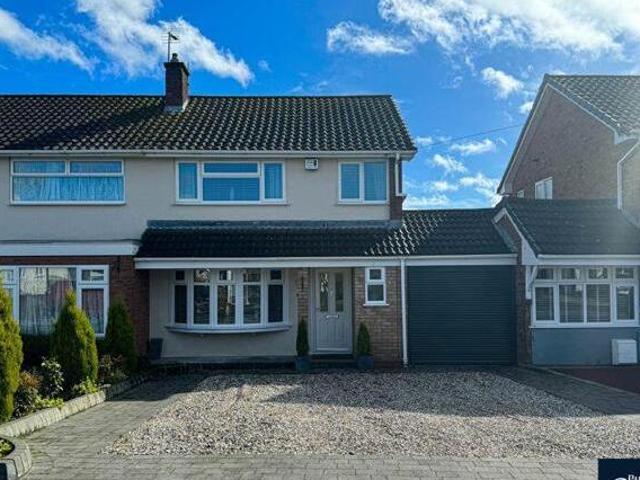 3 Bedroom Semi detached House For Sale In Great Wyrley