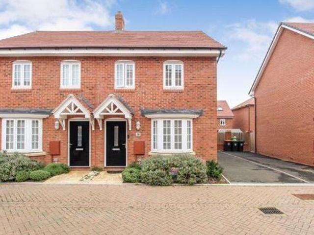 3 Bedroom Semi detached House For Sale In Great Denham