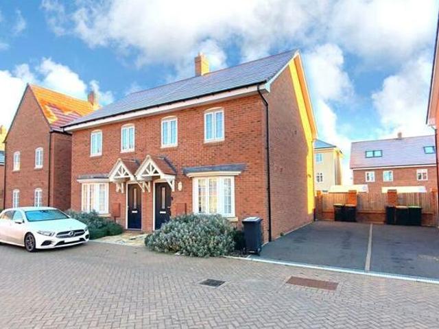 3 Bedroom Semi detached House For Sale In Great Denham