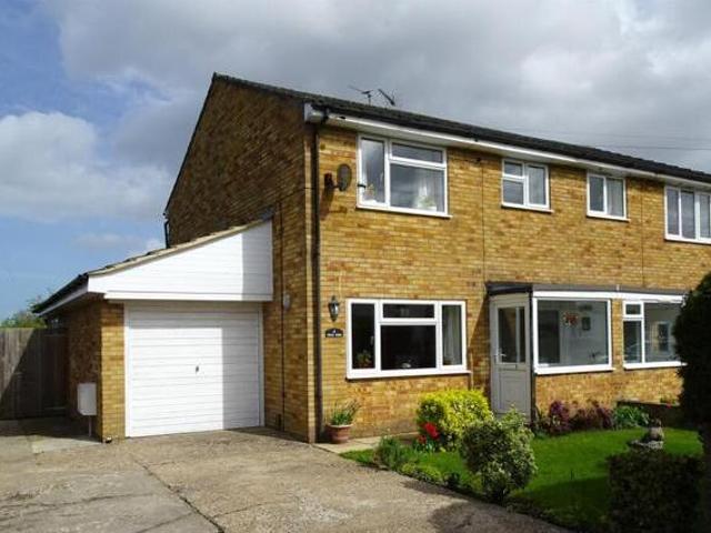 3 Bedroom Semi detached House For Sale In Great Kimble