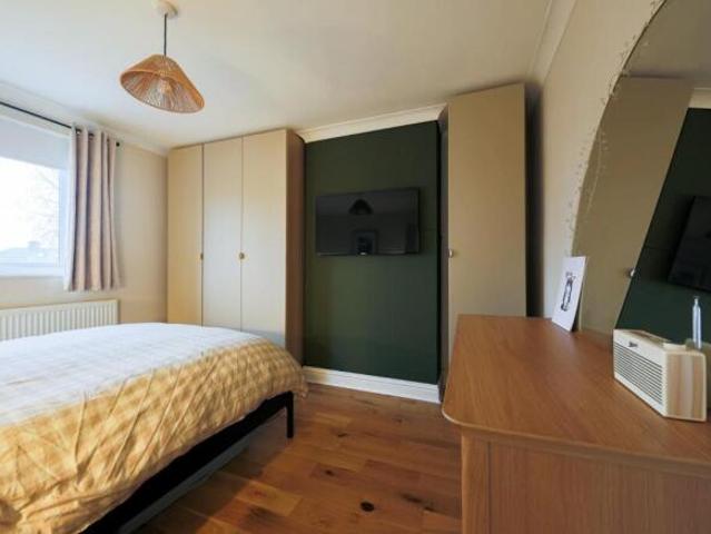 3 bedroom semi detached house for sale in Great Lime Road, Forest Hall, NE12