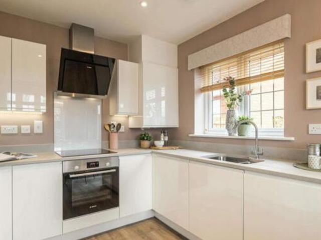 3 Bedroom Semi detached House For Sale In Great North Road