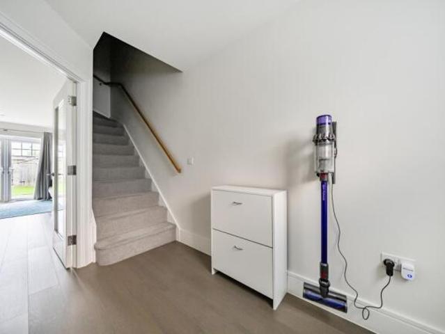3 bedroom semi detached house for sale in Green Park Convenient for Station and amenities, Berkshire, RG2