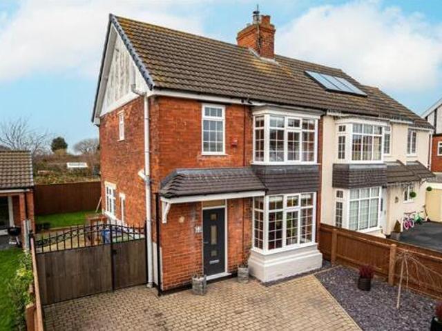 3 Bedroom Semi detached House For Sale In Grimsby, N E Lincs