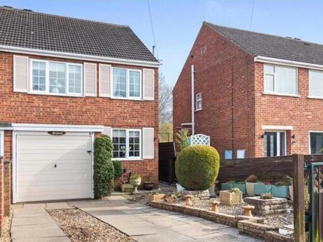 3 Bedroom Semi detached House For Sale In Grimsby, Lincolnshire