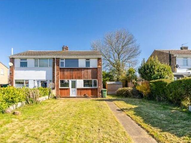 3 Bedroom Semi detached House For Sale In Grimsby, Lincolnshire