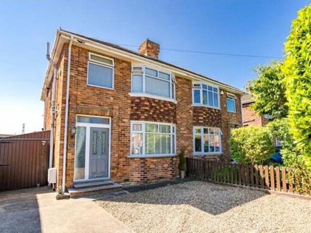 3 Bedroom Semi detached House For Sale In Grimsby, Lincolnshire